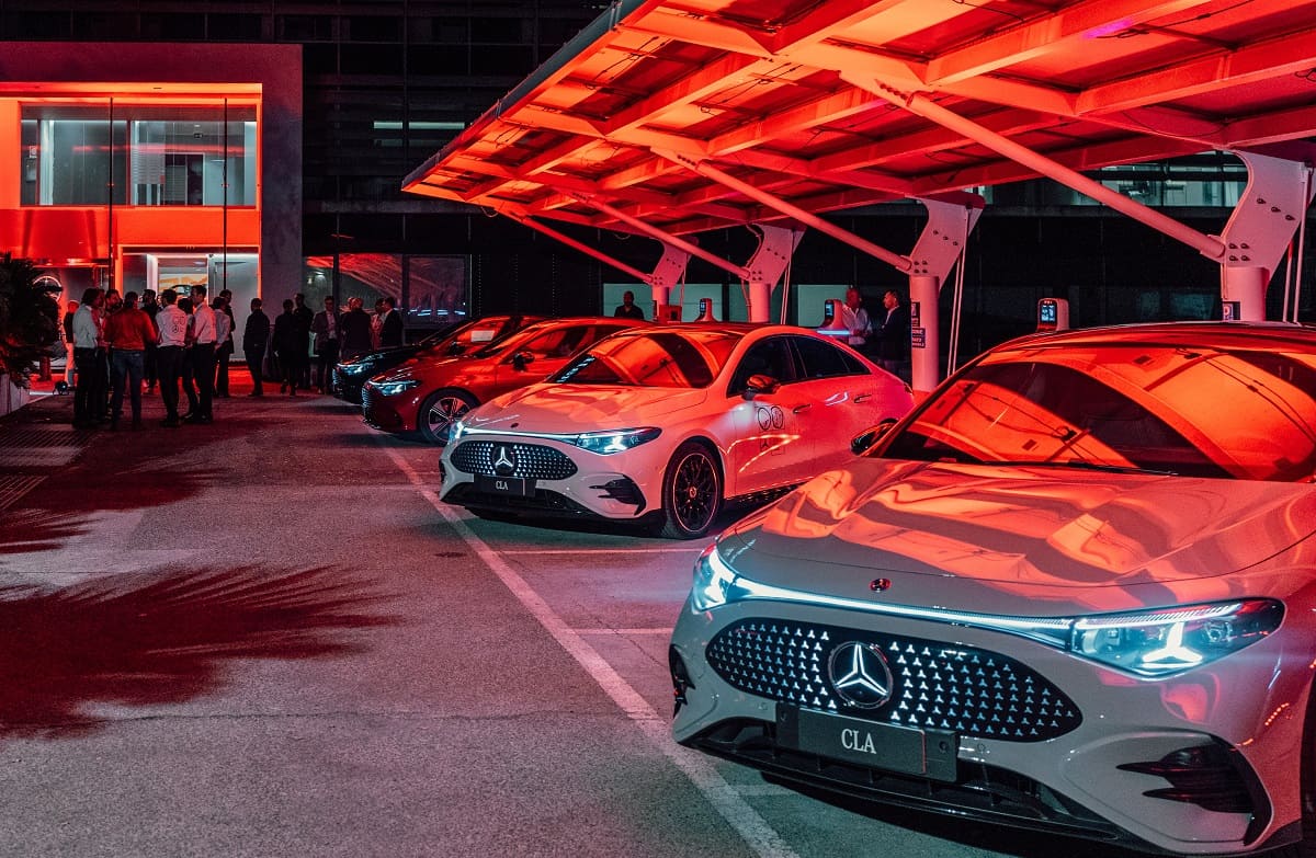 Mercedes, le elettriche tedesche sfidano il GRA